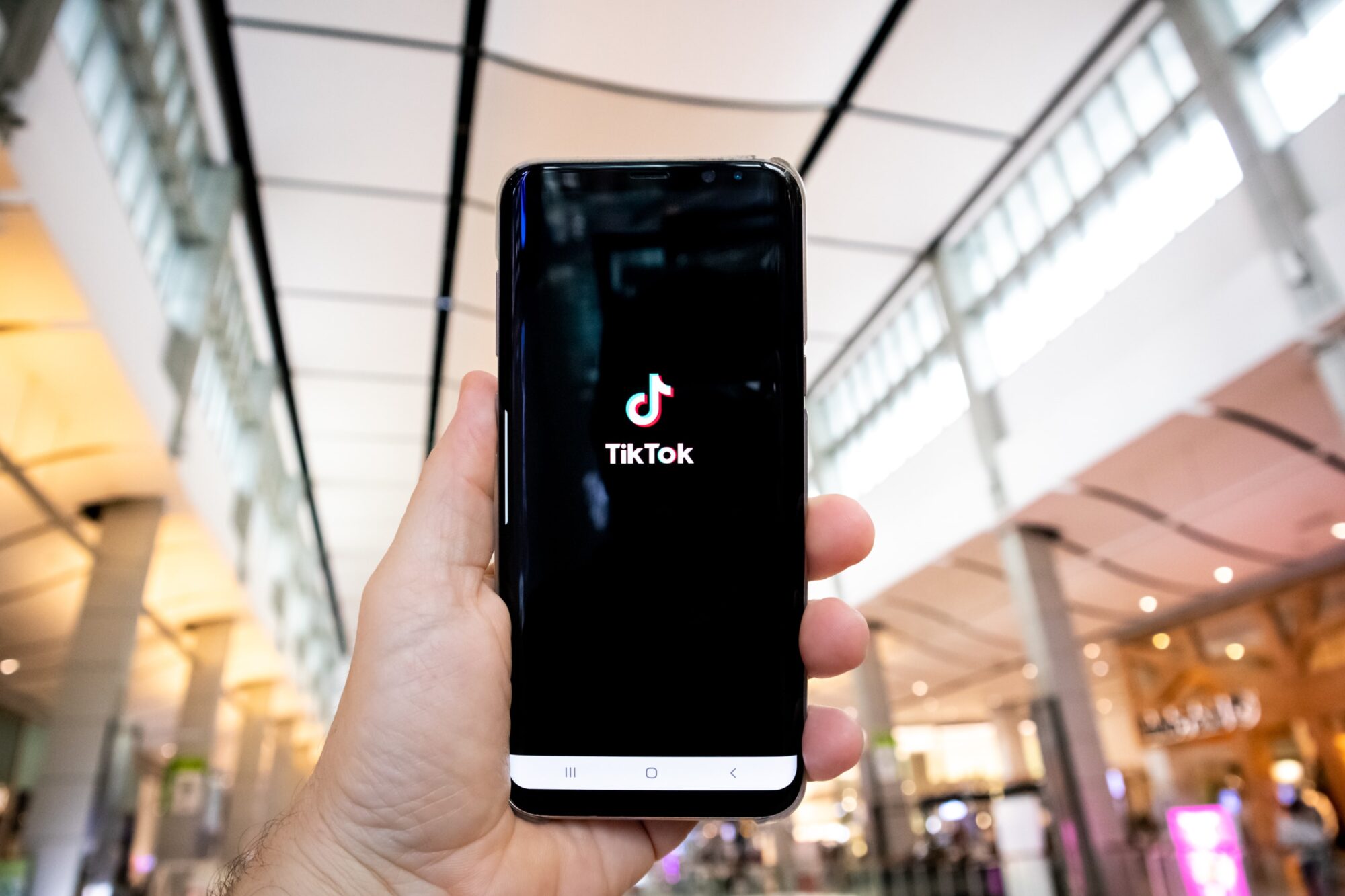 How to Add a Website To TikTok to Drive Traffic, Leads, and Sales In 2026