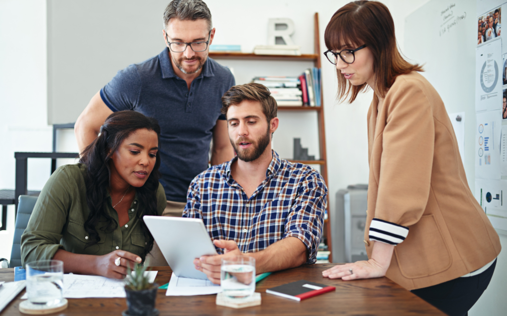 15 Best Digital Marketing Apps To Help You Succeed in 2026